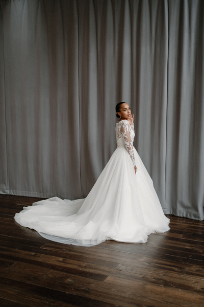 WD110 | Princess Gown with Full Sleeve | British Bridal